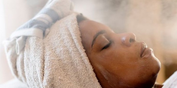 Manfaat Rutin Melakukan Facial Steaming, Bisa Cerahkan Kulit di Gaya ...